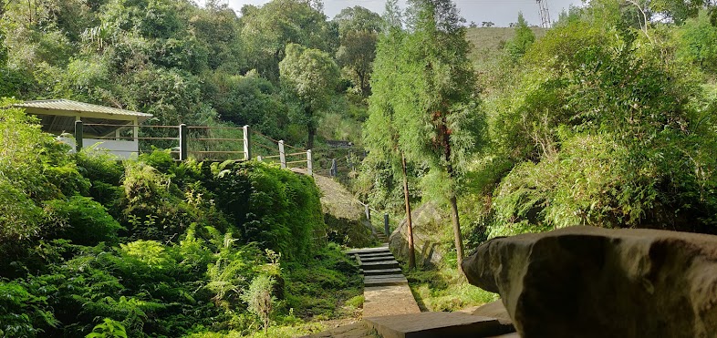Mawjymbuin Cave - Shillong - Connecting Traveller