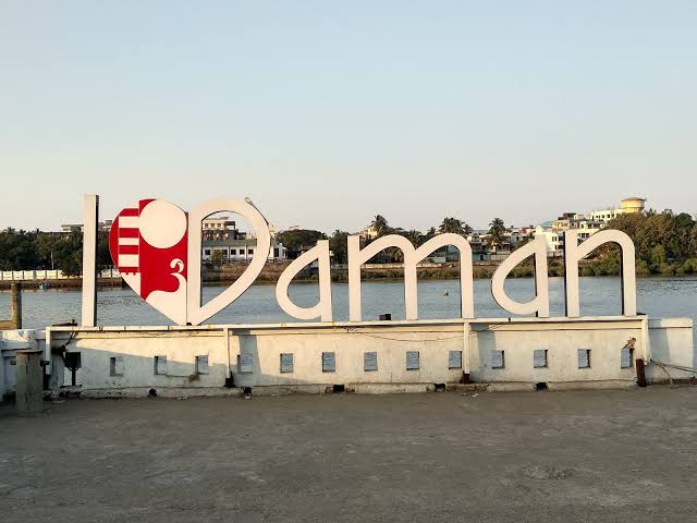 Jetty Garden - Daman - Connecting Traveller
