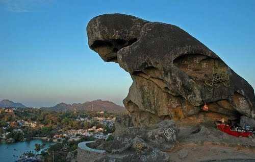Toad Rock - Mount Abu - Connecting Traveller