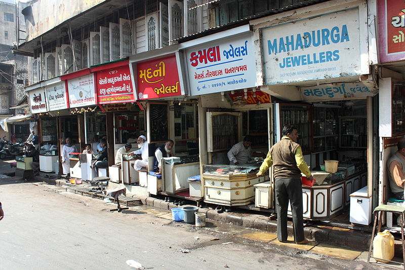 Zaveri Bazaar - Mumbai - Connecting Traveller